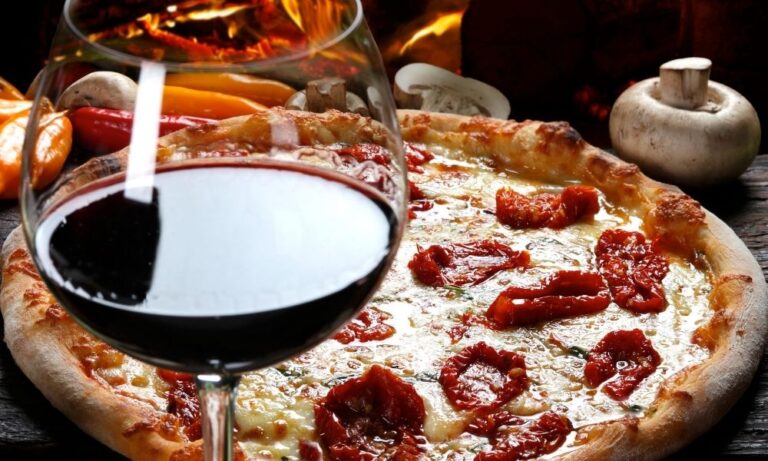 Vino e Pizza – Abbinamenti migliori Vino per Pizza - Italy's Finest Wines